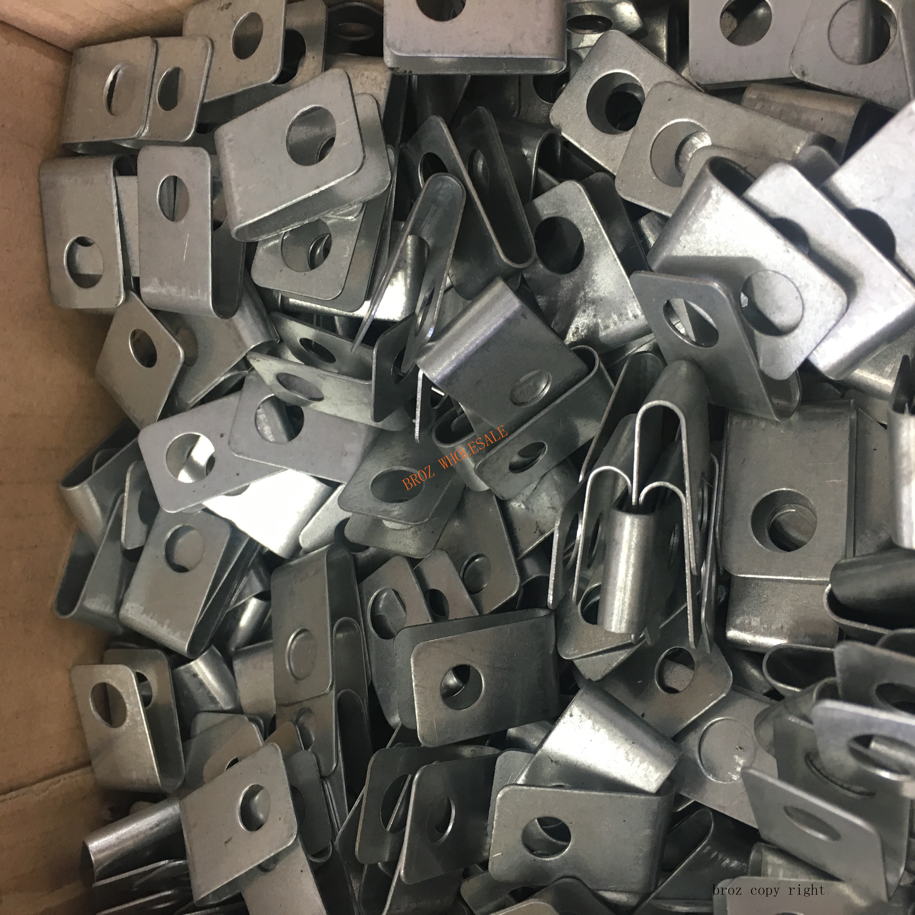 Mesh Clip - Broz Wholesale